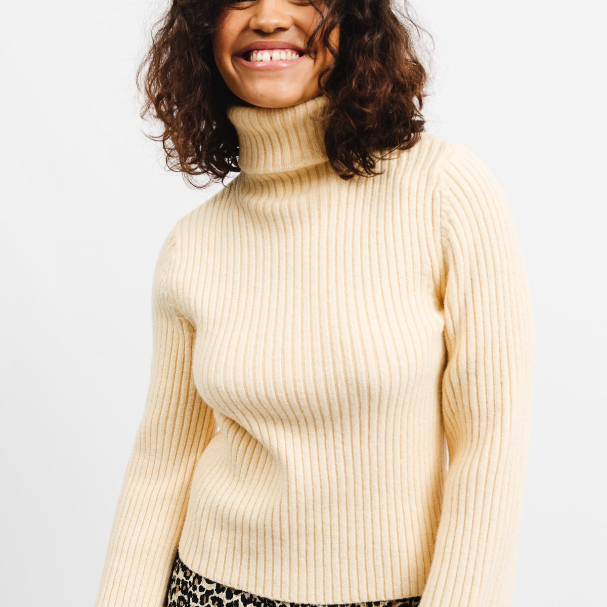 Basic Rollkragenpullover | Broke + Schön – brokeundschoen.de